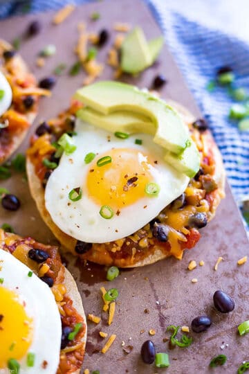 Super Easy Baked Breakfast Tostadas